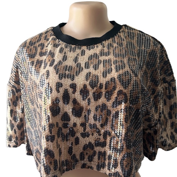 Tops | Pretty Animal Print Crop Top With Sequin Sparkle In A Size L ...